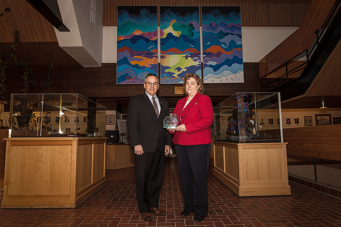 Whitehorse Daily Star: Yukon nurse receives Leadership Award Whitehorse Daily Star: Yukon nurse receives Leadership Award